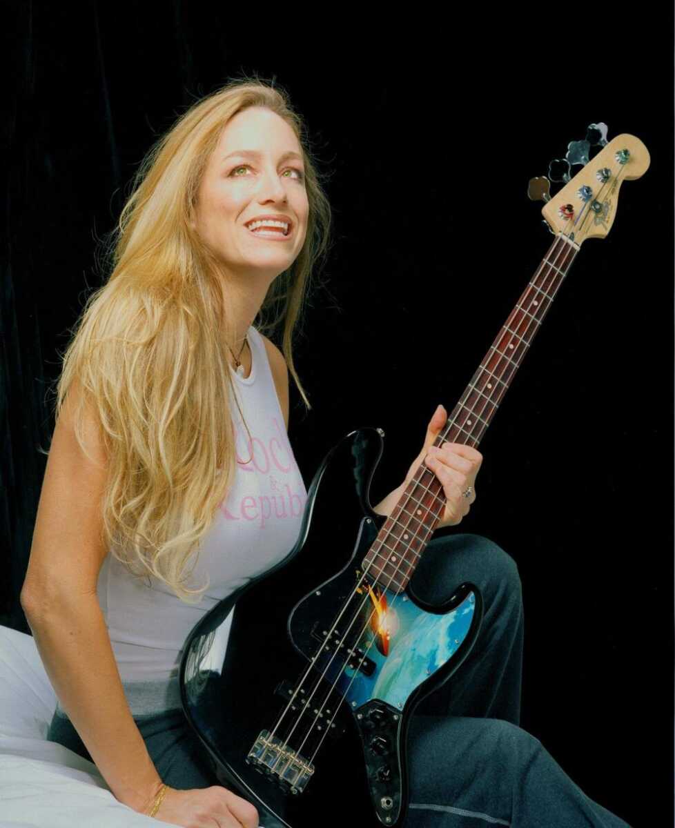 Loving Cape: Boston bassist Kimberley Dahme back in town for festival
