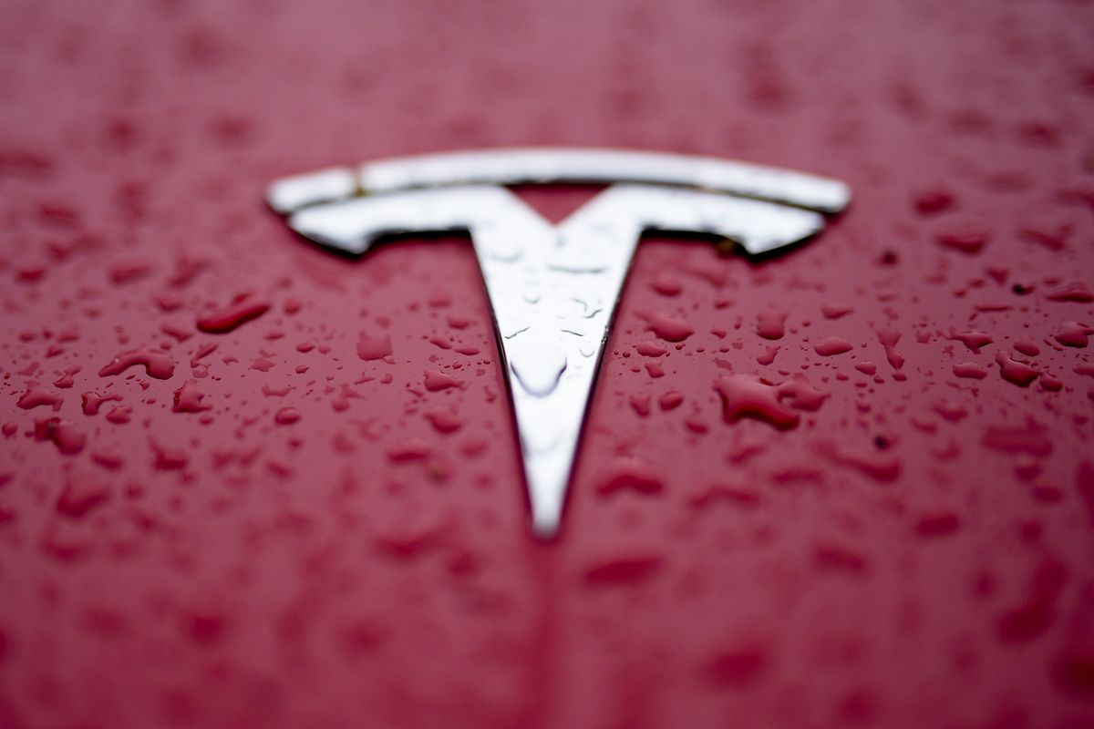 Elon Musk unveils Tesla's 'Cybercab,' plans to bring autonomous drivin...