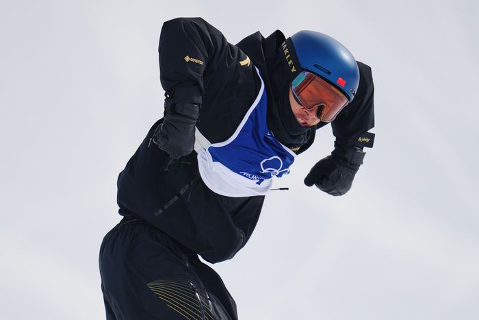 Chinese snowboarder Su Yiming celebrates birthday with Olympic gold in...