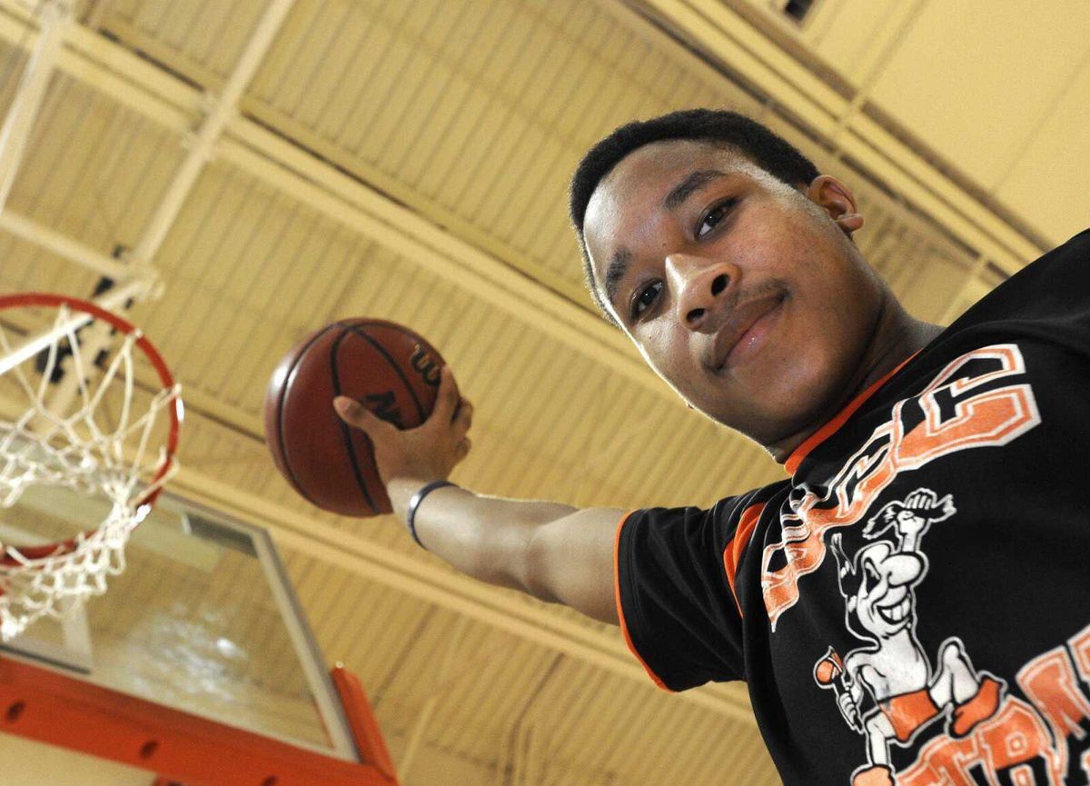 Exceeding expectations: Dominique Porter leads Scott County Central bo...