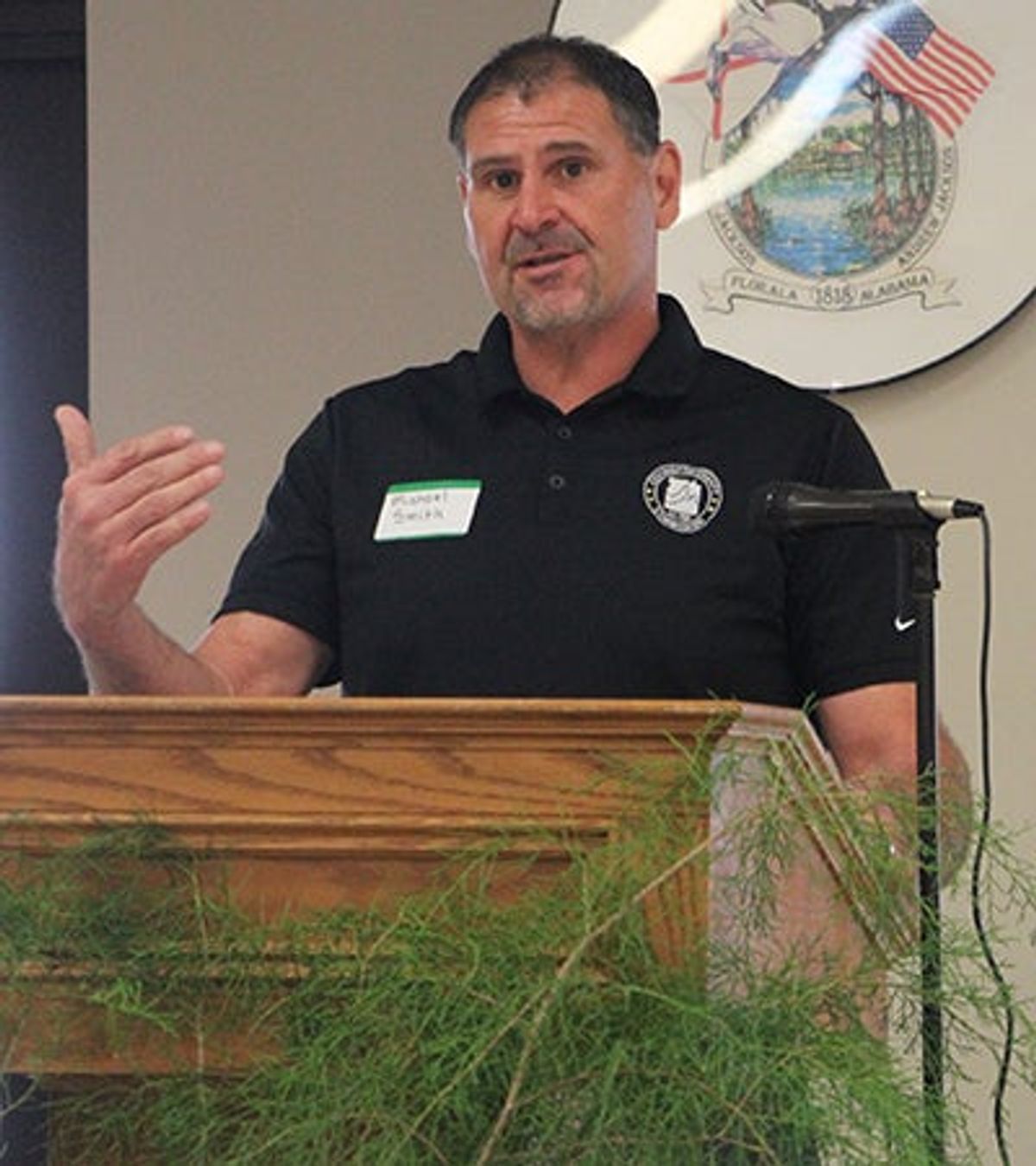 FLORALA LANDS NEW INDUSTRY: Sims Bark announces plan to buil...