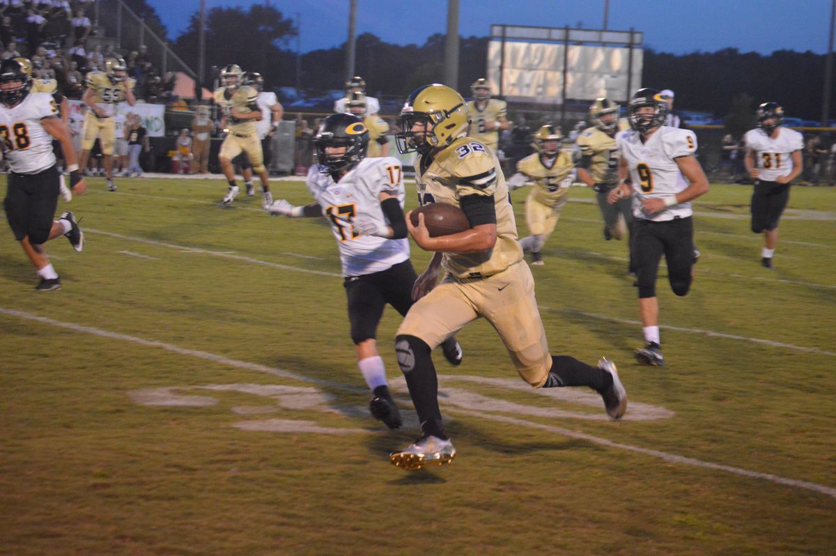 BULLDOGS STEAMROLL OPP: Andalusia clips the Bobcats in count...