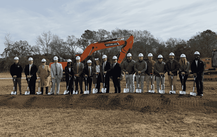 Tuberville attends auditorium groundbreaking, AUSA luncheon