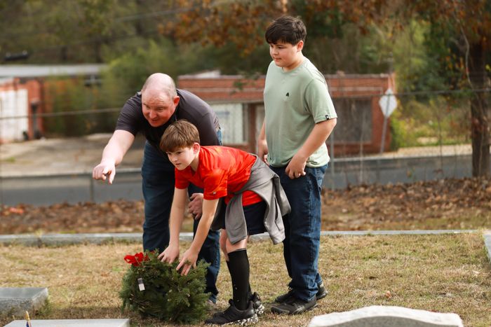 DAR honors local Veterans