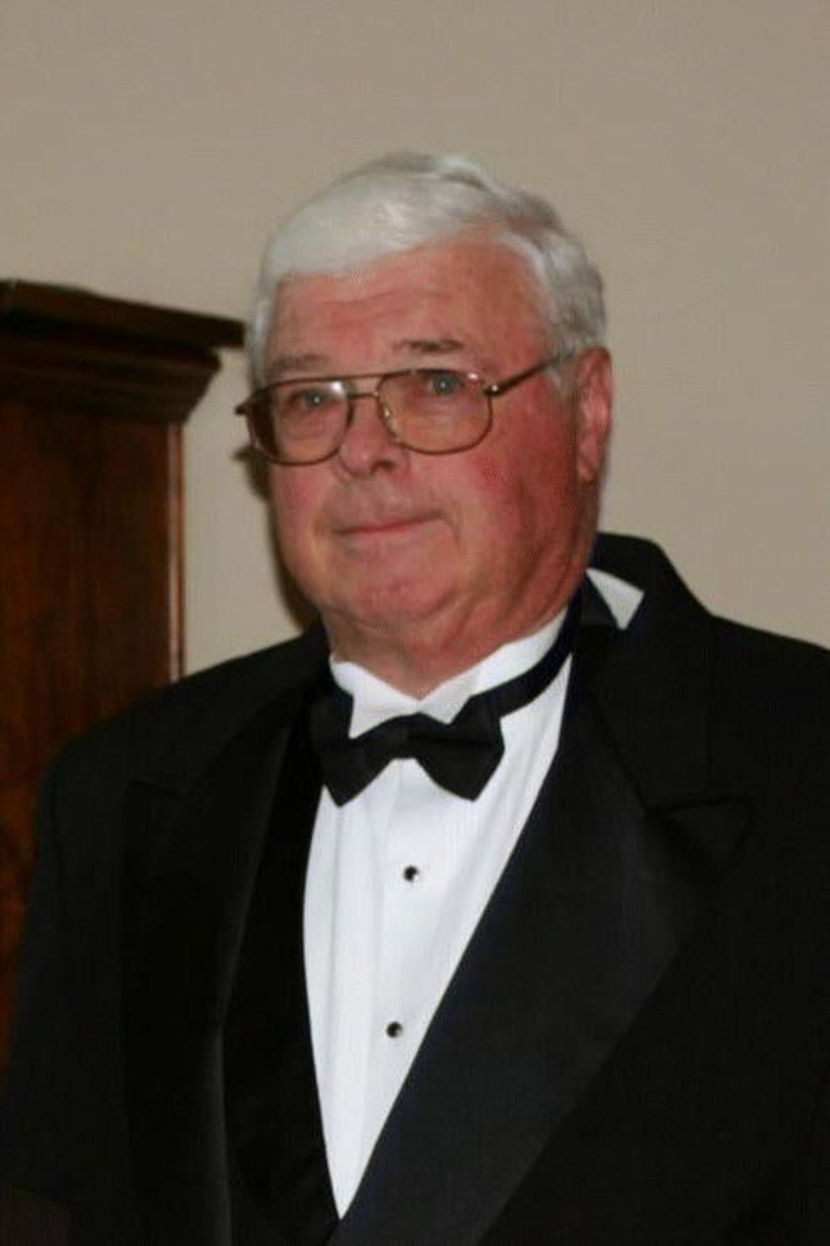 Frank Wayne Holmes