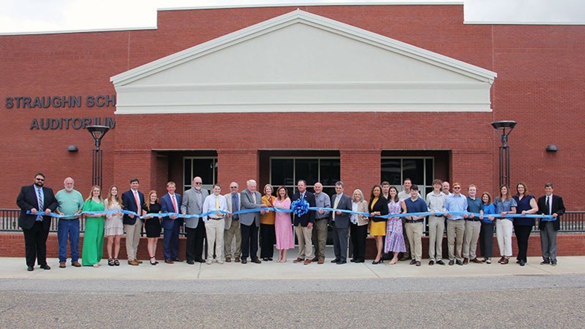 GALLERY: Officials, Straughn community celebrate opening of Straughn S...