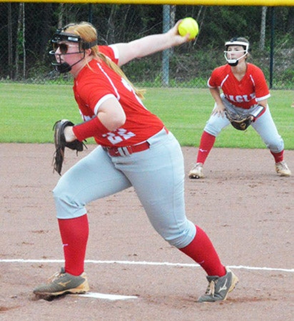 Taylor accepts softball scholarship to pitch with LBWCC
