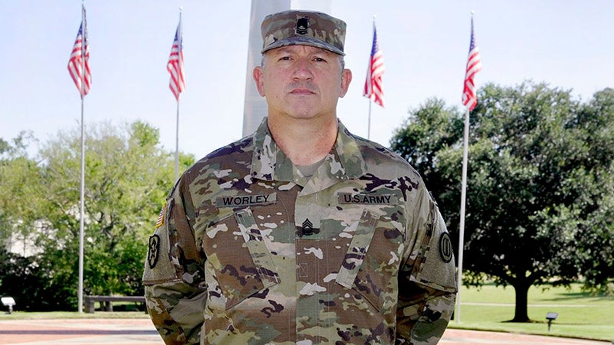 Worley achieves goal with promotion to master sergeant