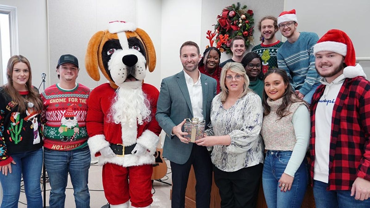 LBW Community College named Andalusia Chamber's 2023 Cheermeister winn...