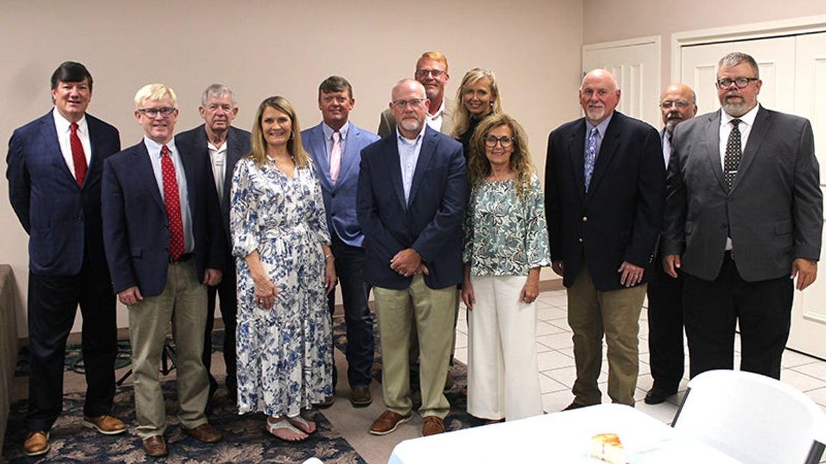 Crossover Ministry holds annual banquet at Opp FBC