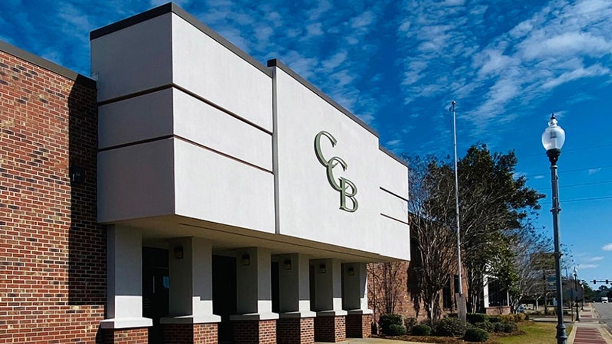 Jacobs announces retirement after 31-year career with CCB Community Ba...