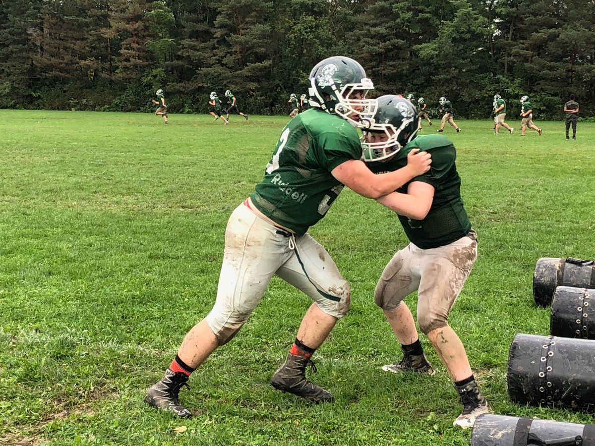Eight-player football in Newfield