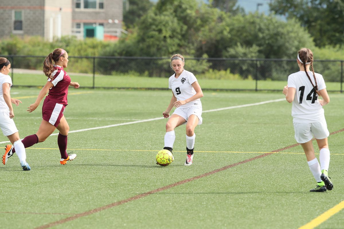 Sexton sisters reflect on their connection at Newfield, TC3
