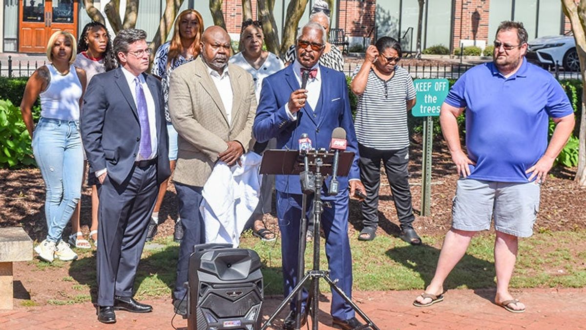 Troup NAACP calls for Superintendent Brian Shumate's resignation