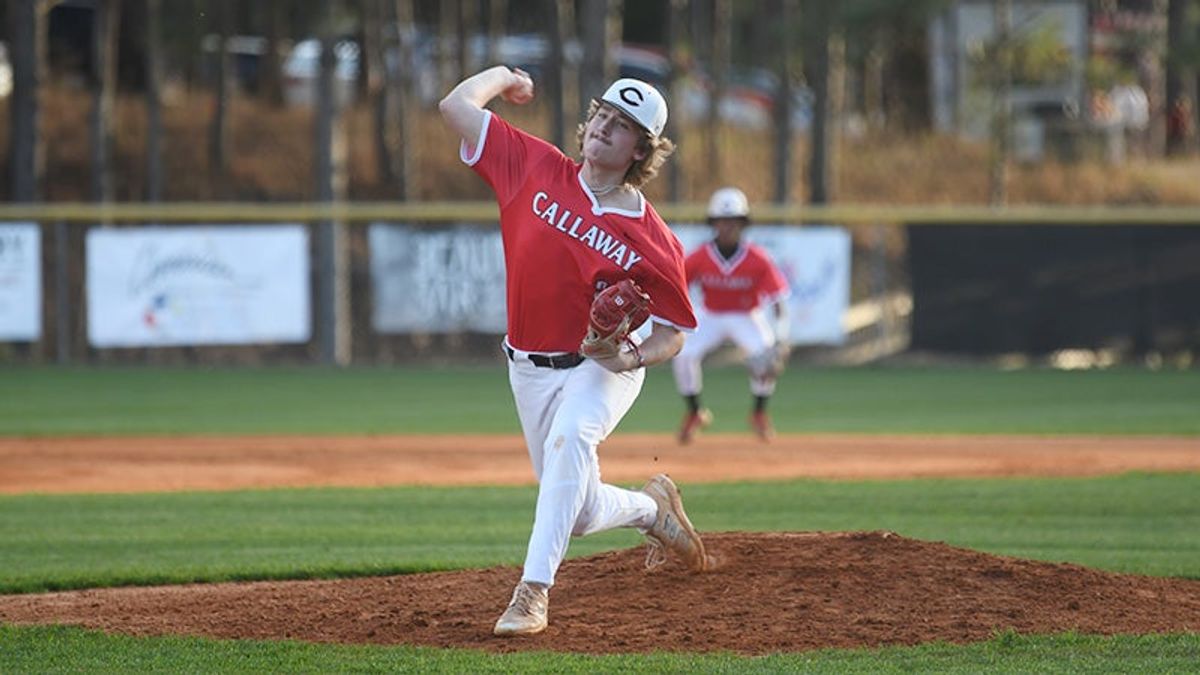 Hubbard named co-region player of the year, seven other Cavaliers name...