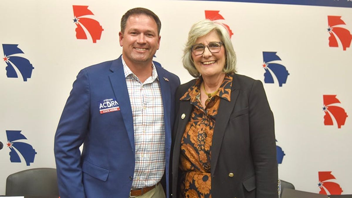Buckner takes on Acorn in chamber forum