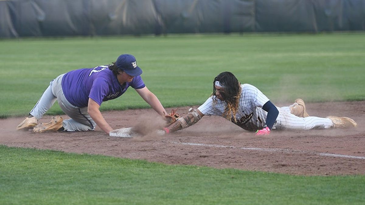 Wilson homers twice, Troup wins 11th straight game