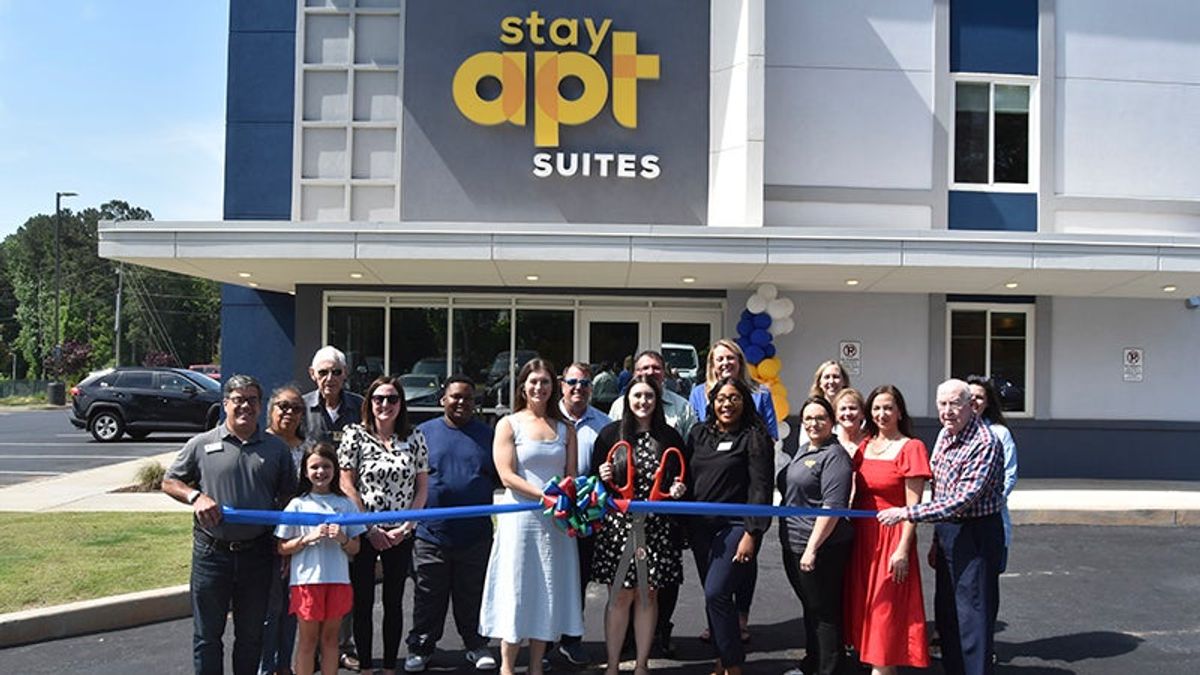 StayAPT Suites cut the ribbon in LaGrange