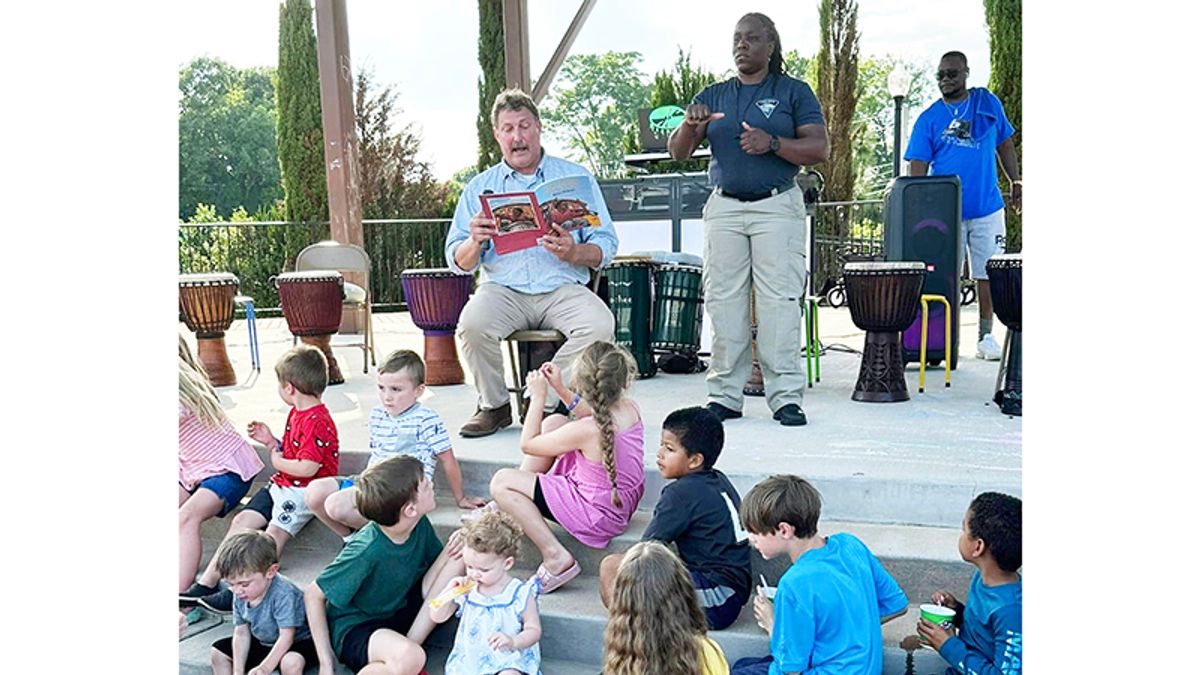 LaGrange Mayor’s Reading Club launches second year with comm...