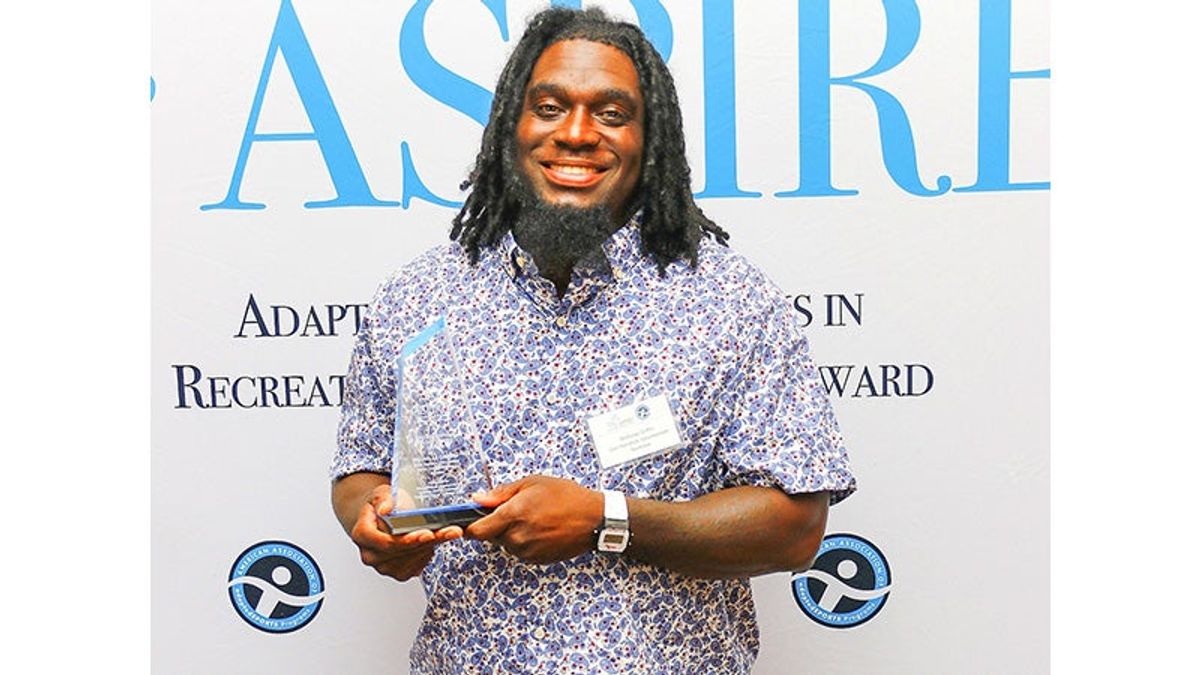 Nick Griffin wins Gail Hendricks Volunteerism Award for work with the ...