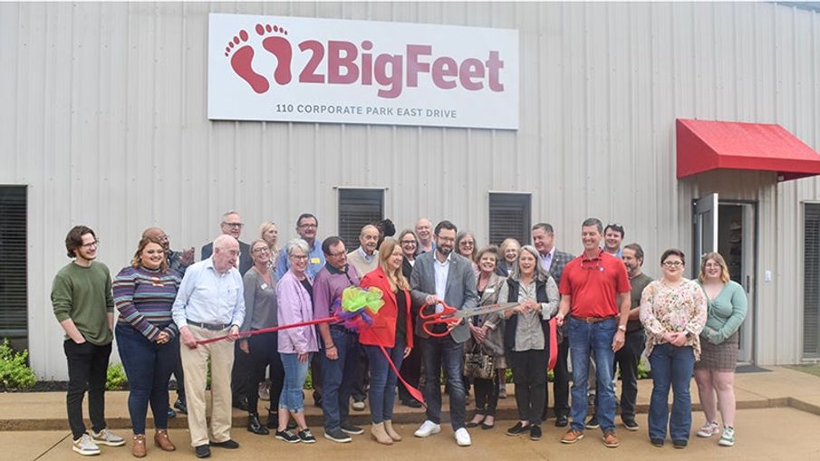 2BigFeet cuts ribbon on new location