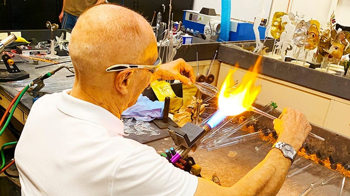 Frabel studio glass snowflakes coming to LaGrange