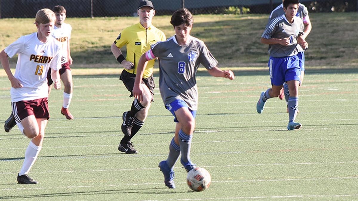 Athlete of the week: Davis Knight just keeps scoring goals f...