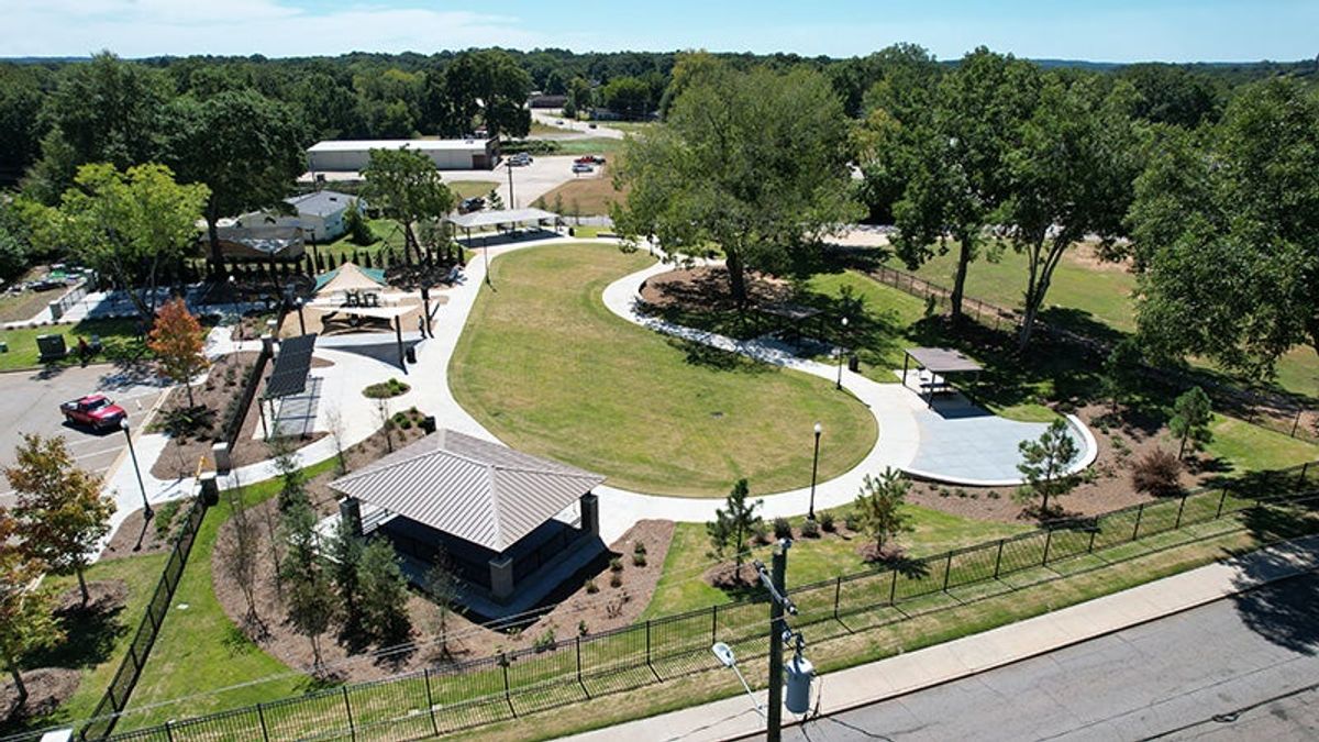 New Moss and Wood Park open to the public