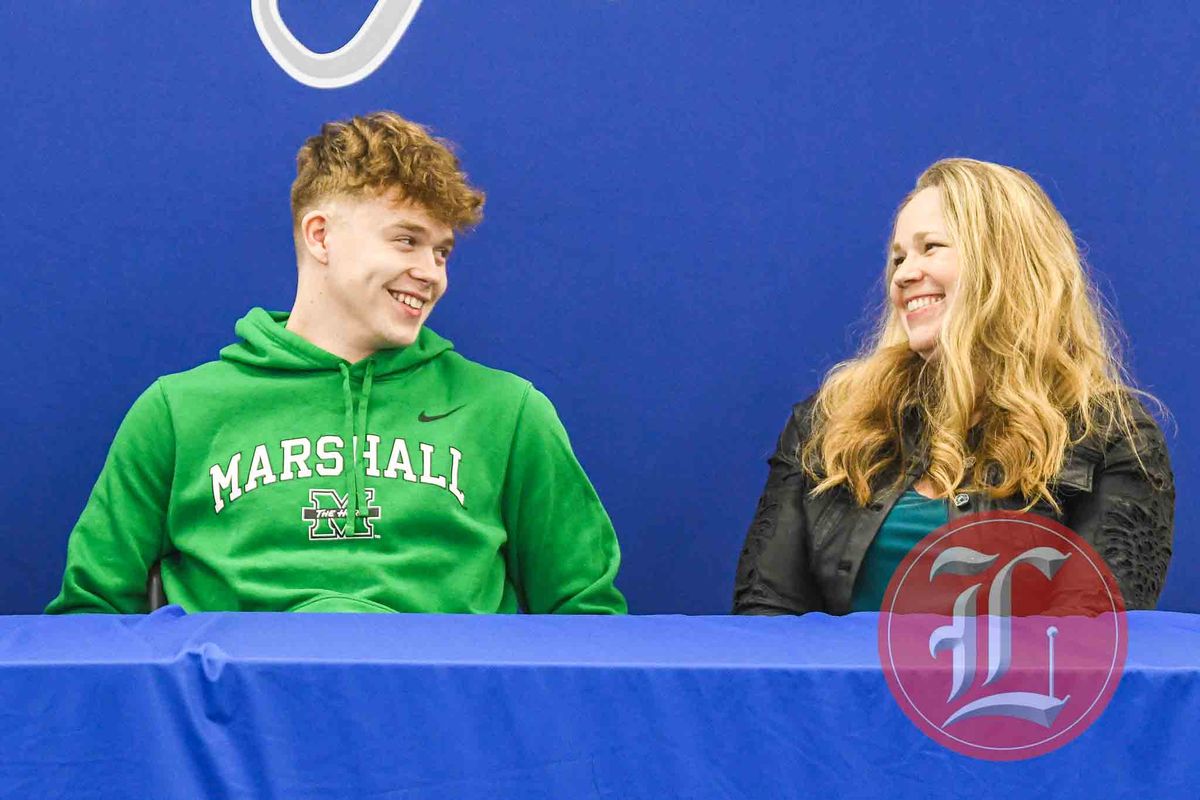 LaGrange's Dylan Barber signs to play football at Marshall
