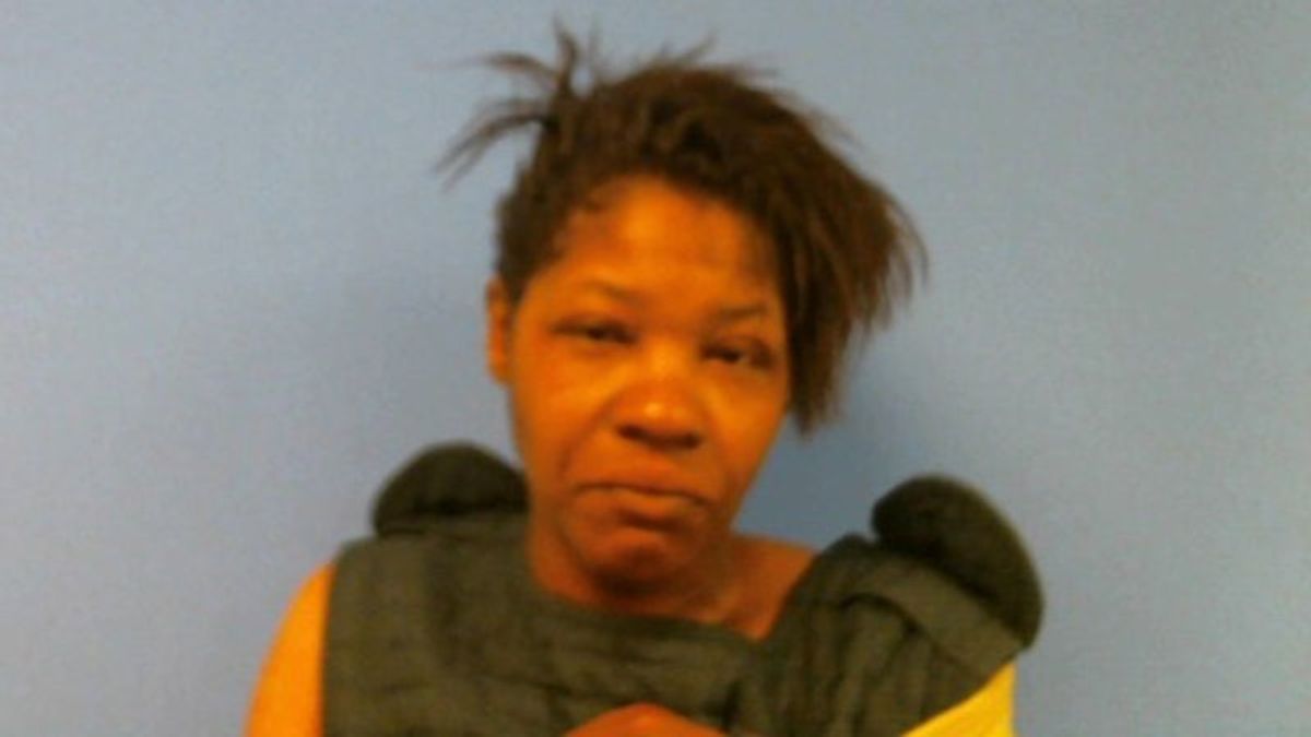 Woman arrested for throwing hot grease on boyfriend