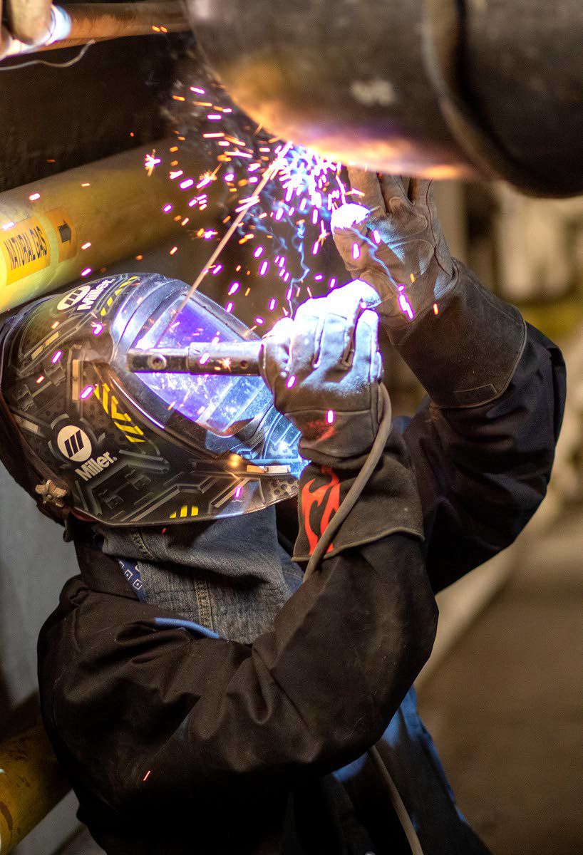 Green: UI trading expense center for revenue