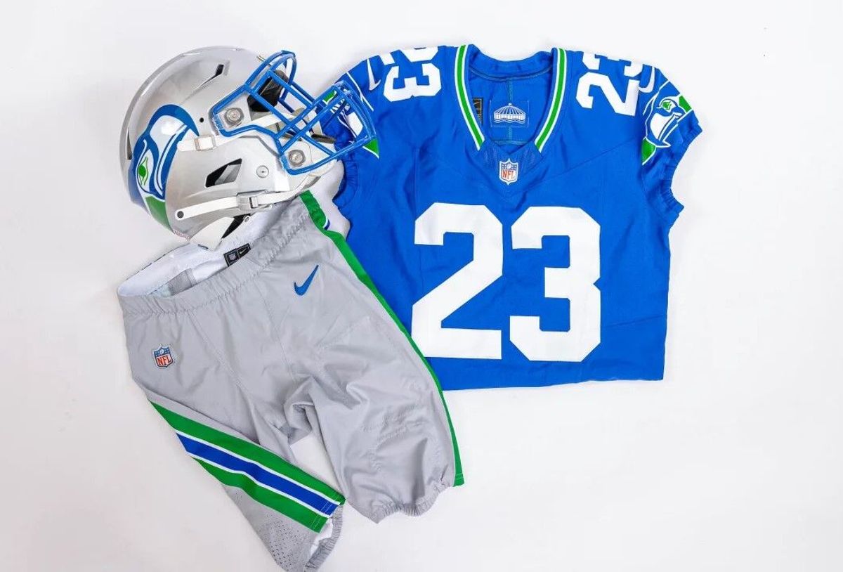 Seahawks unveil long-awaited throwback jerseys