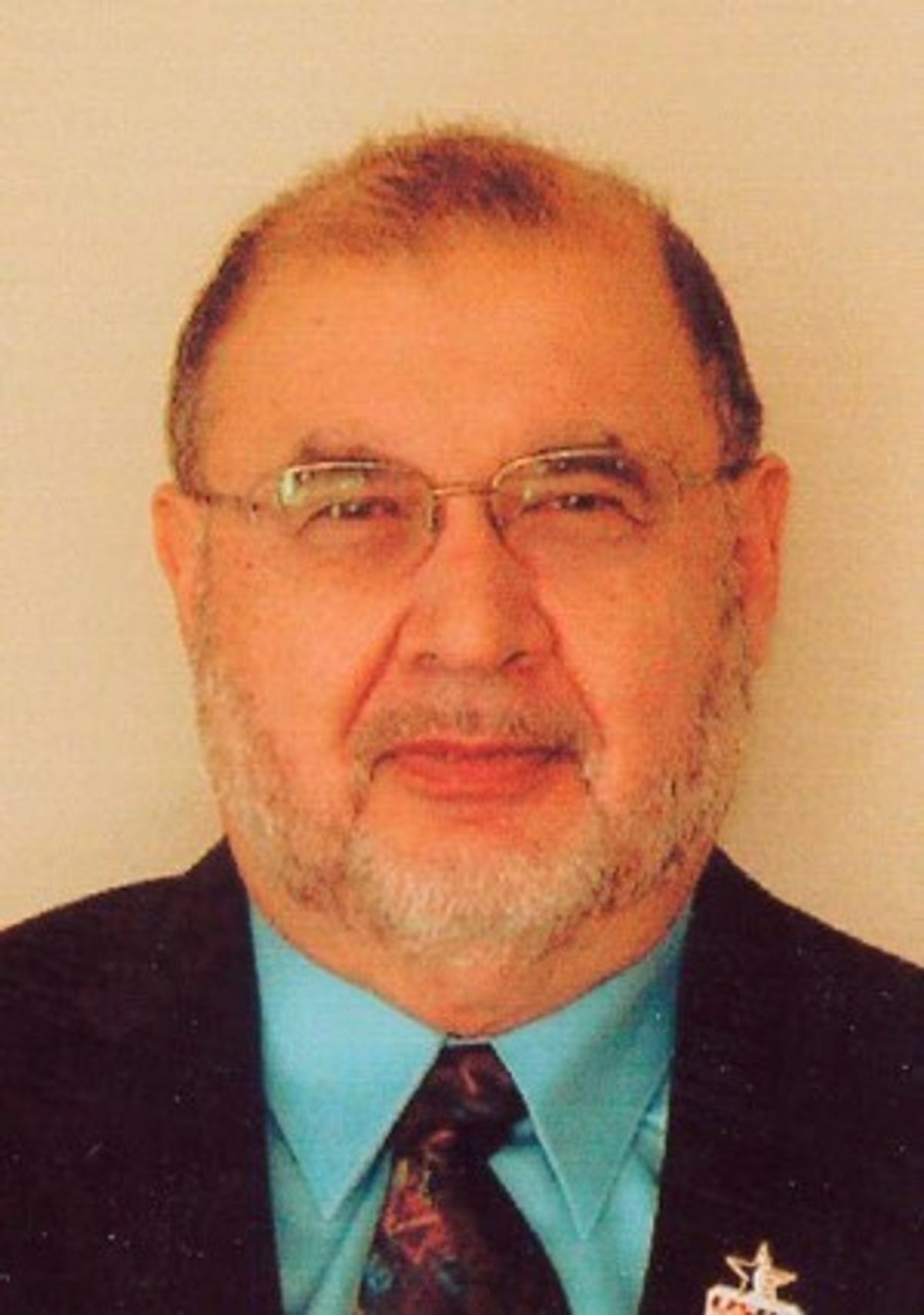 Zeppoz manager of more than three years to retire