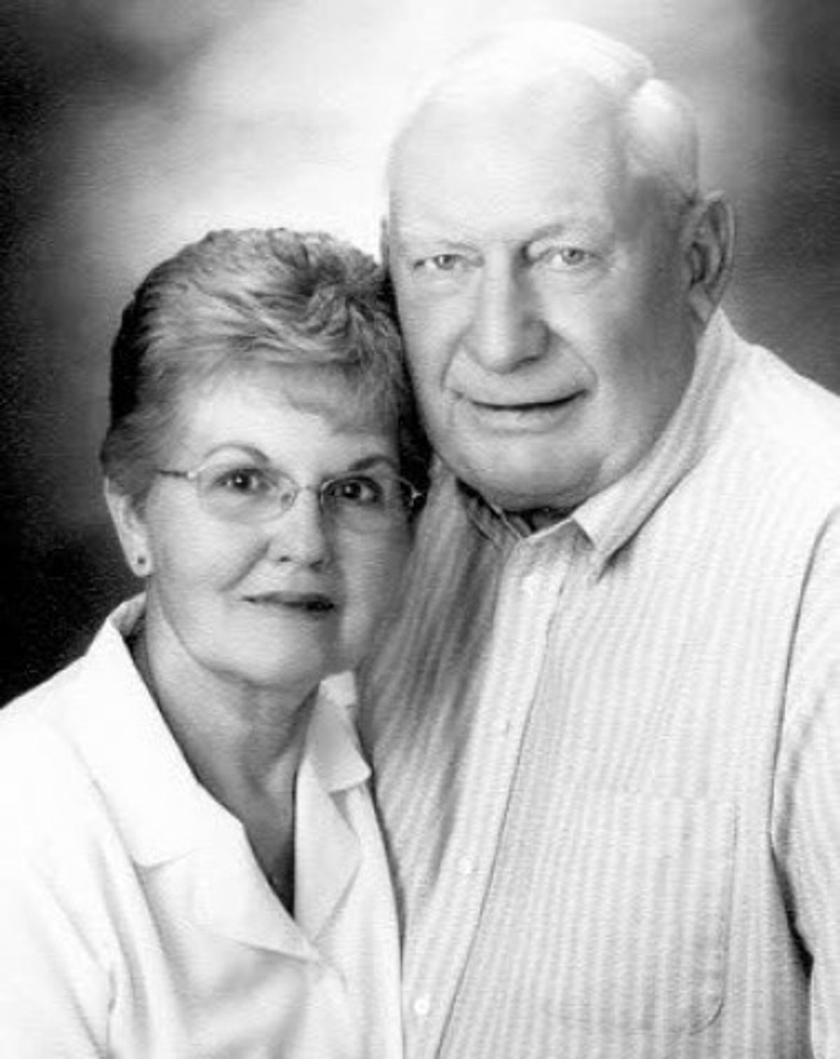 ANNIVERSARY ANNOUNCEMENT: Bill and Juanita Kinzer, 50 years