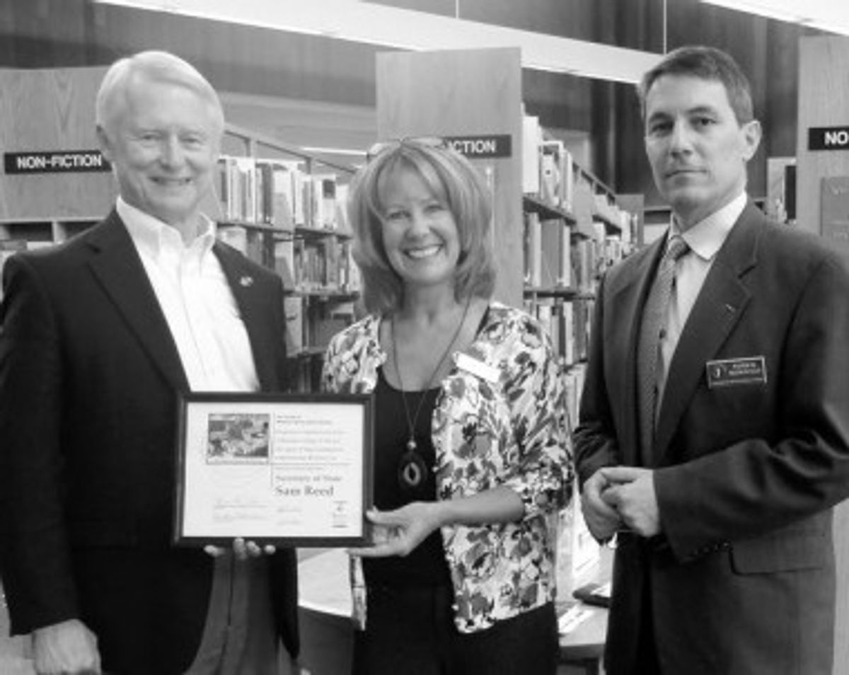 Secretary of State Sam Reed receives library honor