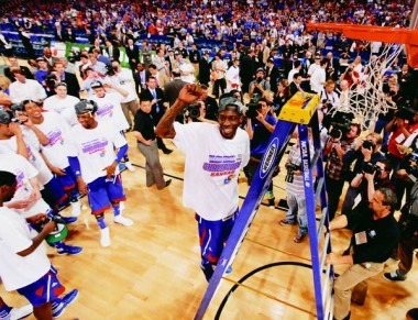 Kansas advances to Final Four