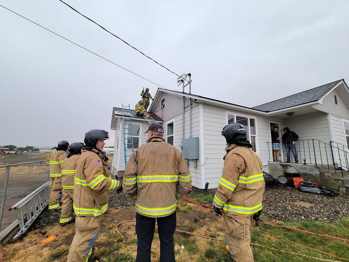 Lightning strikes Clarkston Heights house