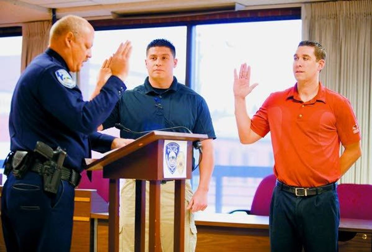 Pullman welcomes two new police officers
