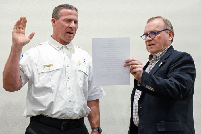 Pullman welcomes fire chief with open arms