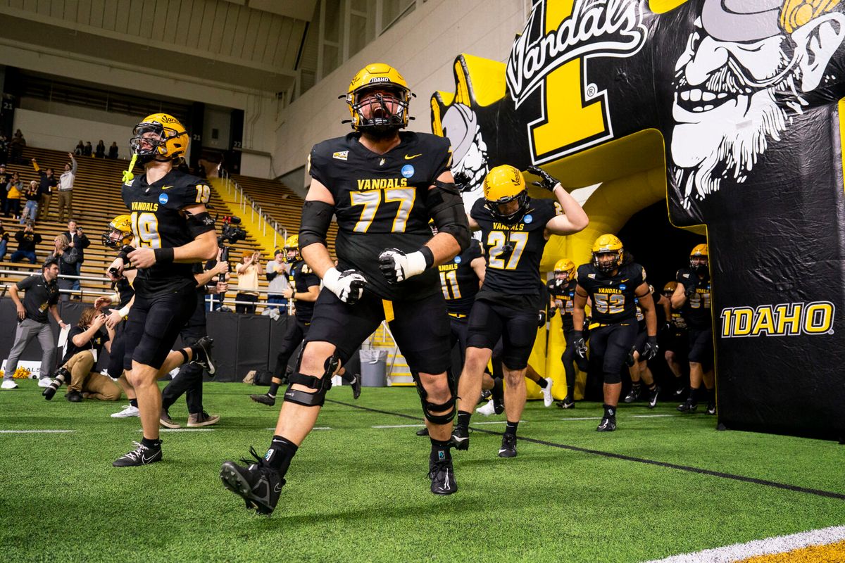 Idaho football survives Southern Illinois and advances in the FCS play...