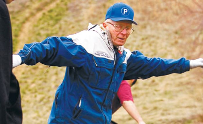 Track guy through and through: Pullman coach Mike Hinz named to hall o...