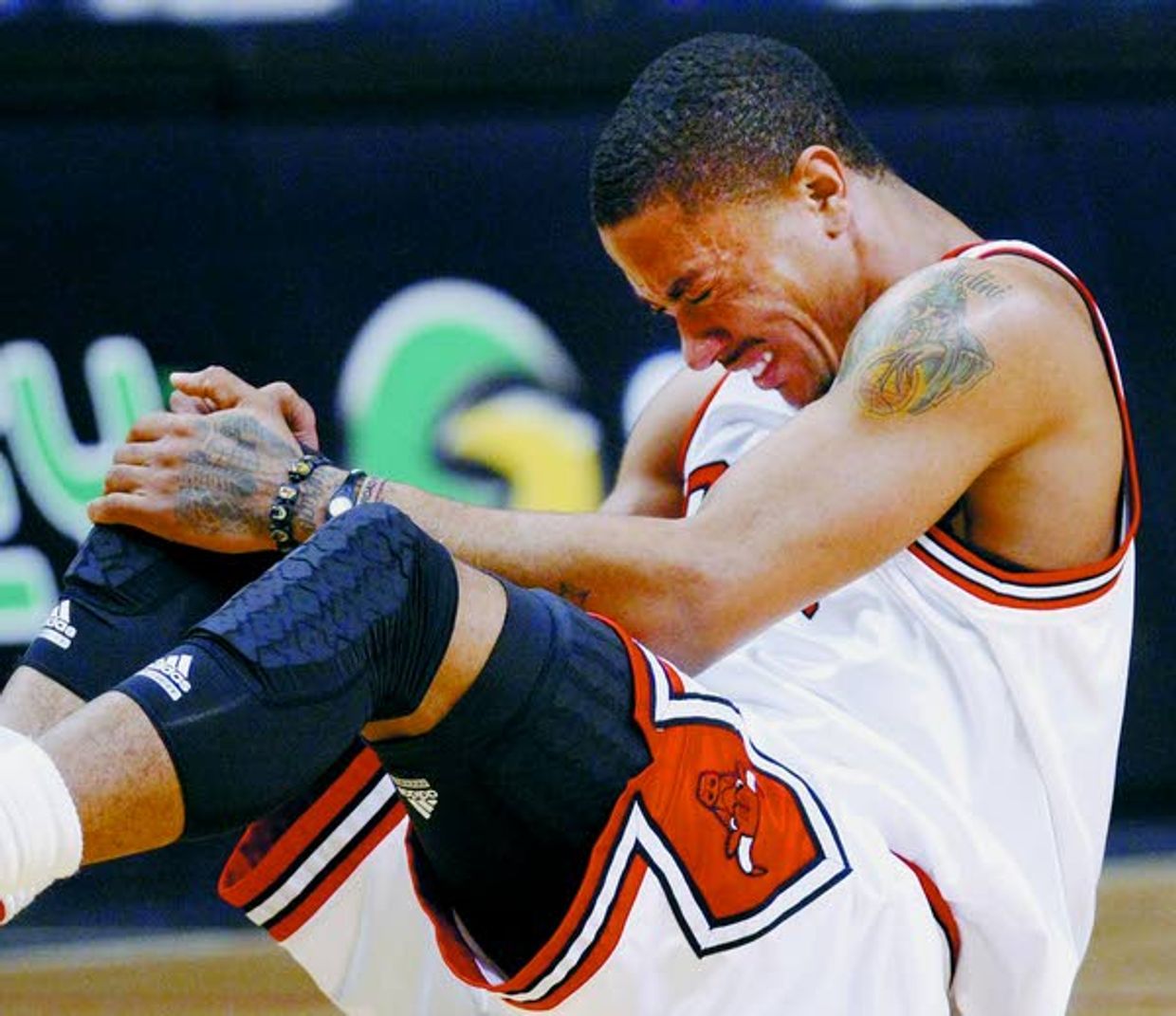 Bulls star Derrick Rose out for season