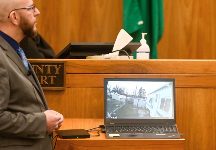 Officer: Spray tried to flee arrest