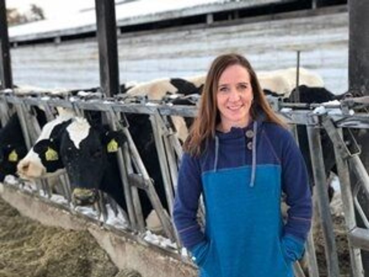 Amber Itle named new Washington State veterinarian