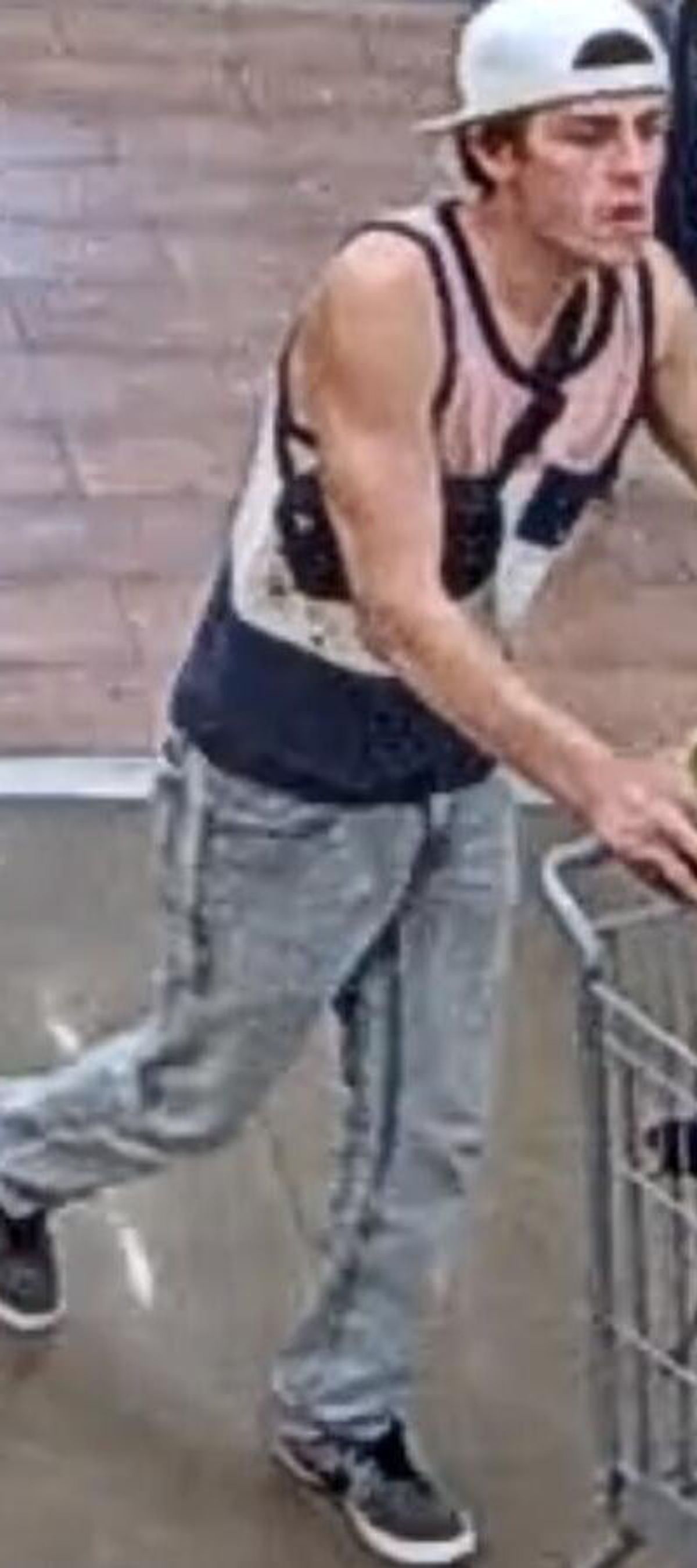 Pullman police seeking public’s help locating shoplifter