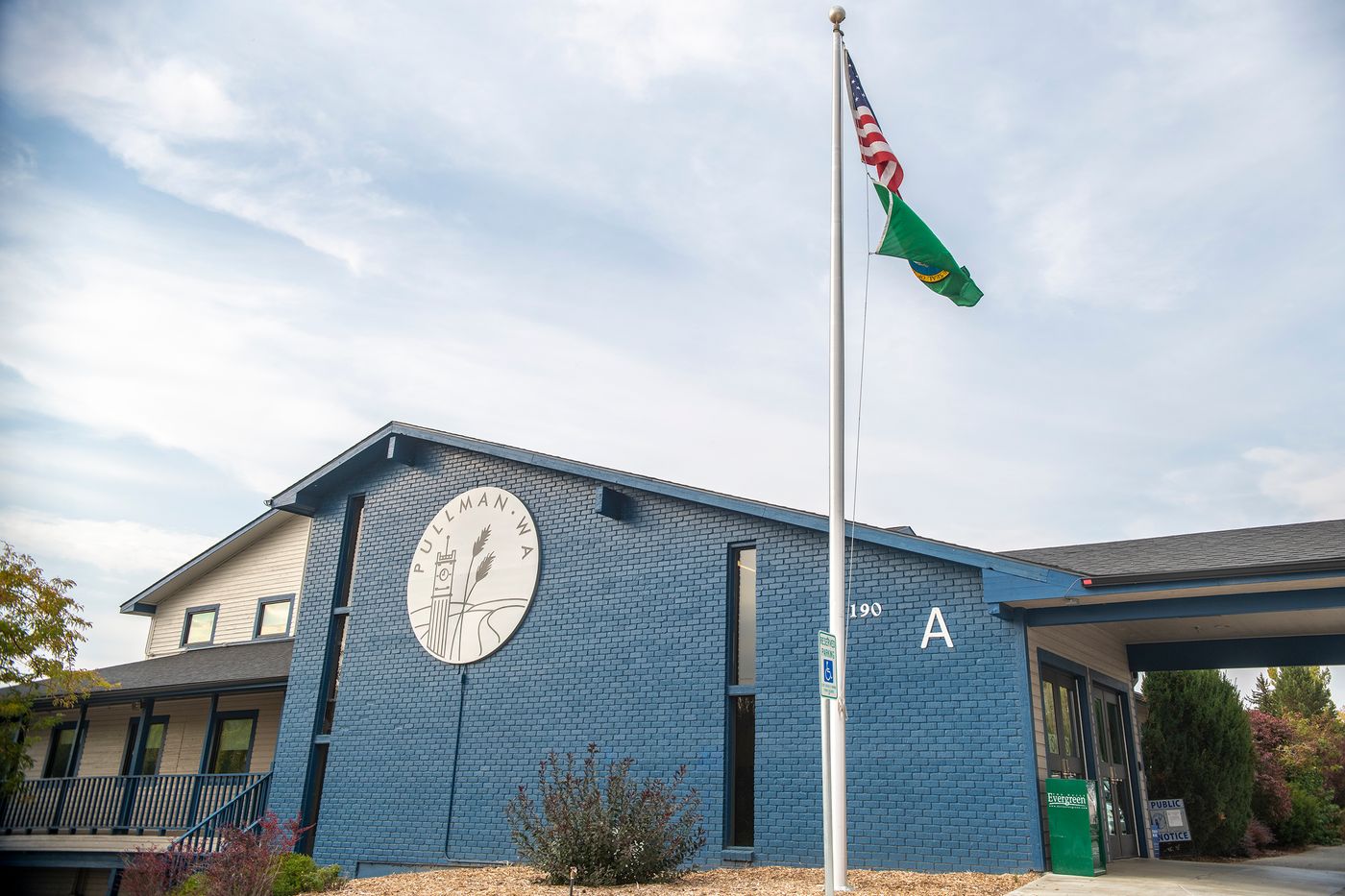 Pullman mayor confident as the city negotiates administrative turnover