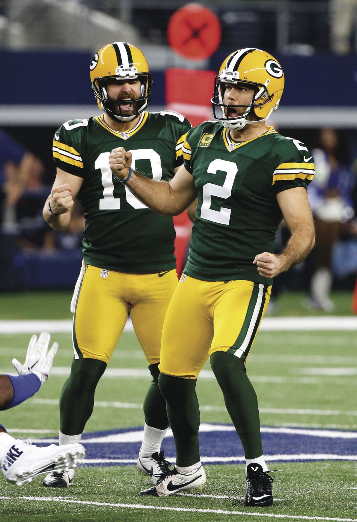 Pack attack beats Dak attack