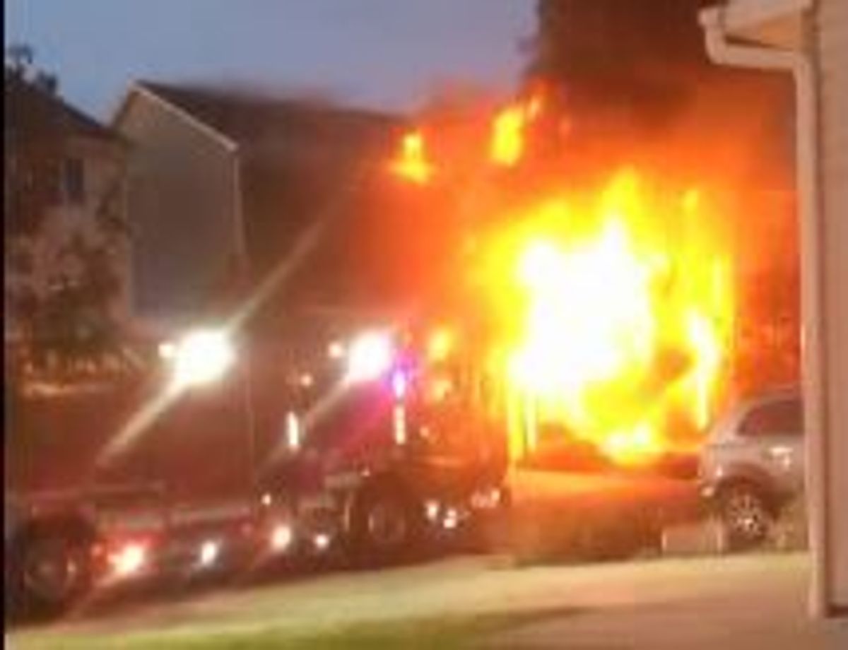 Fire destroys a two-story townhouse in Pullman