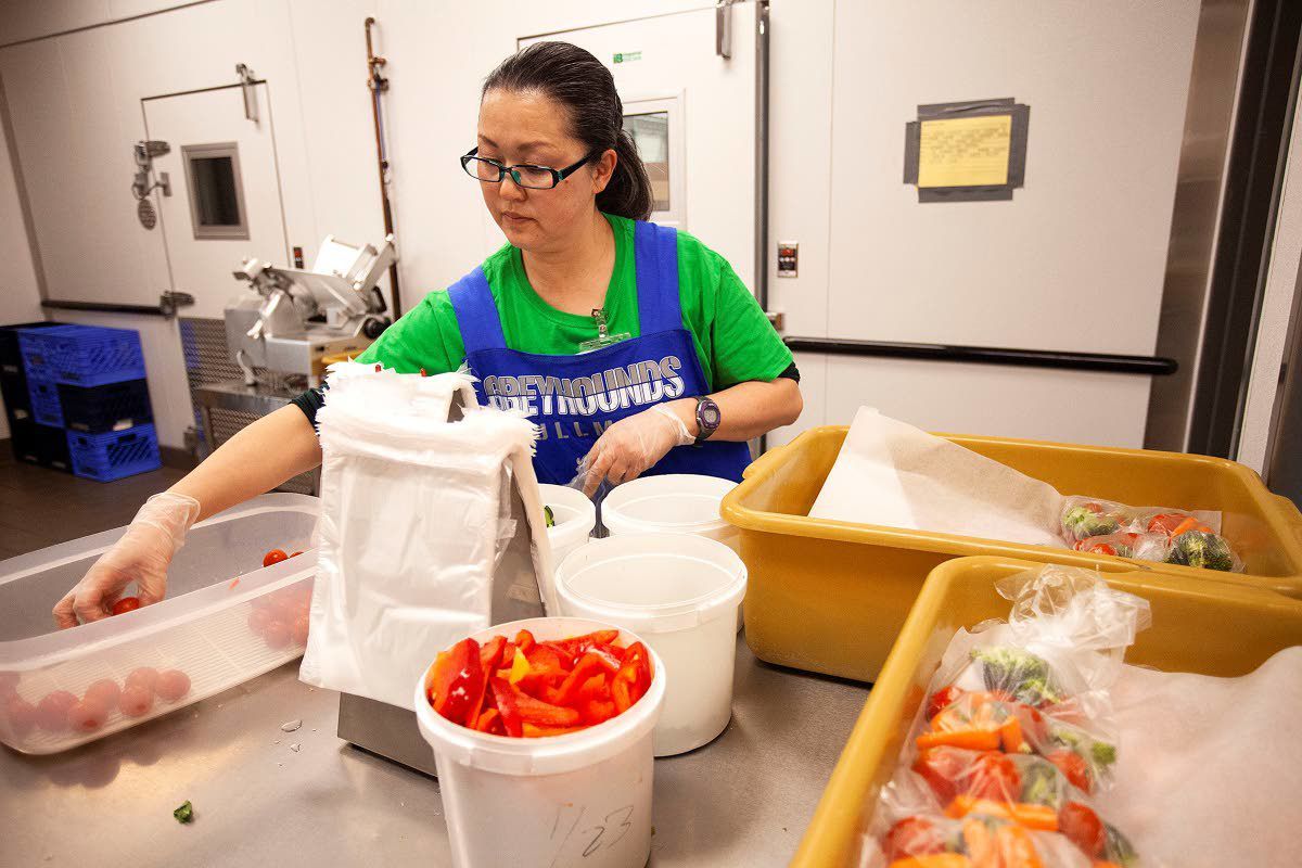 Washington schools try to keep up with learning during brea