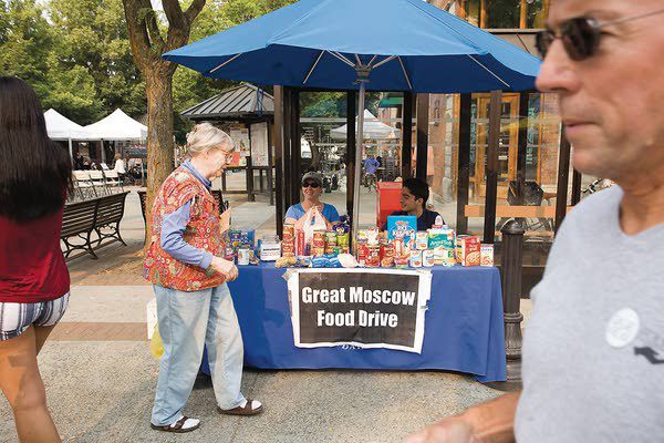 Moscow Food Bank restocked